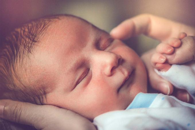 Alles over scheelzien bij baby's | WIJ.nl