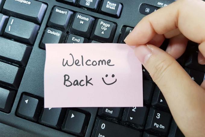 Weer aan het werk na verlof: 3 tips van experts | WIJ.nl